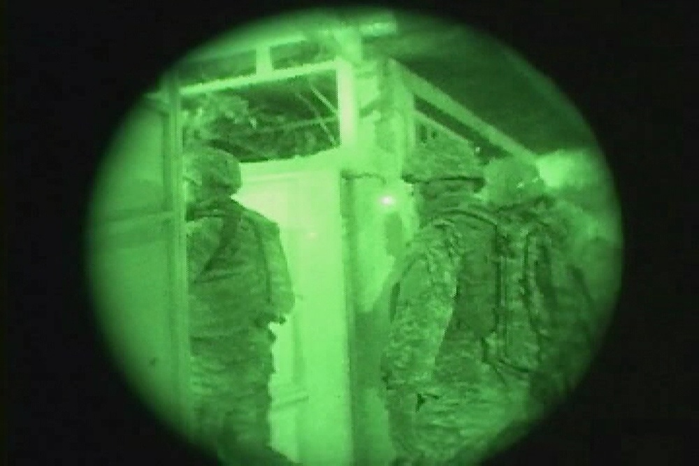 DVIDS - Video - U.S. Army Soldiers Conduct a Cordon and Search Mission