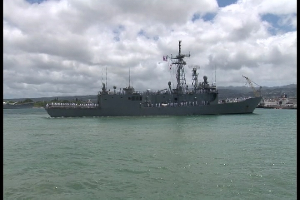 DVIDS - Video - USS McClusky (FFG 41) Arrives at JBPHH for RIMPAC