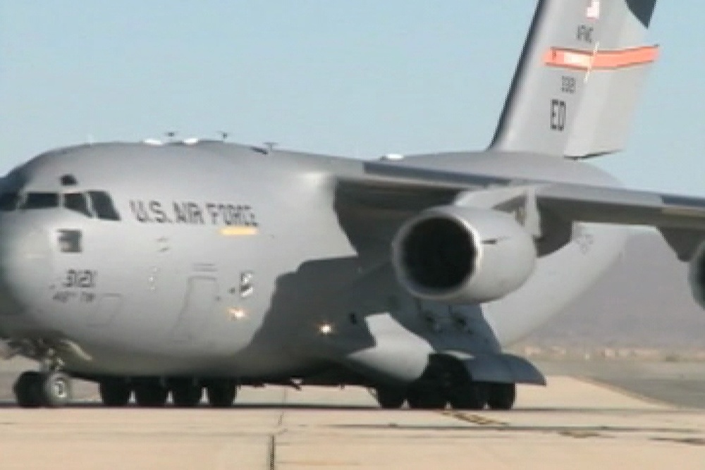 DVIDS - Video - Formation Flight System Keeps C-17s in Line