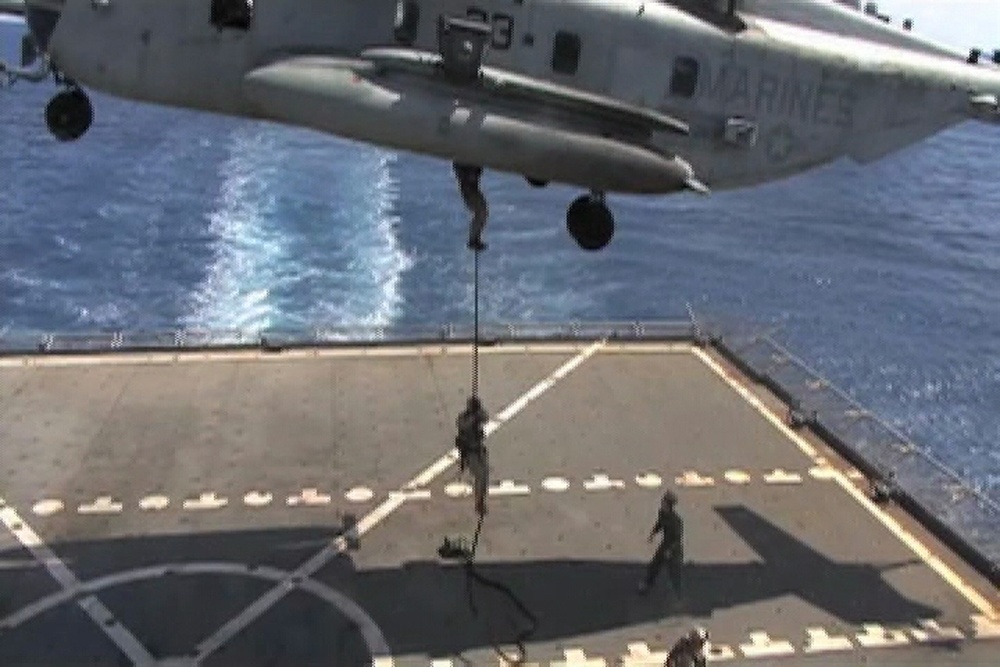 DVIDS - Video - 22nd MEU Marines Conduct VBSS Training