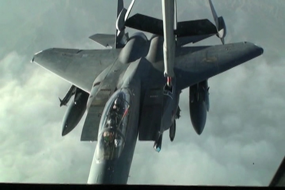 DVIDS - Video - F-15 Aerial Refueling