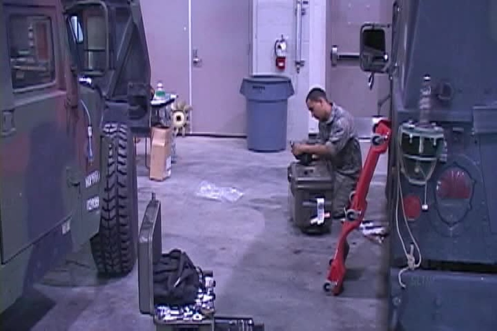 DVIDS - Video - Fort Riley Mechanics in Fort Wainwright