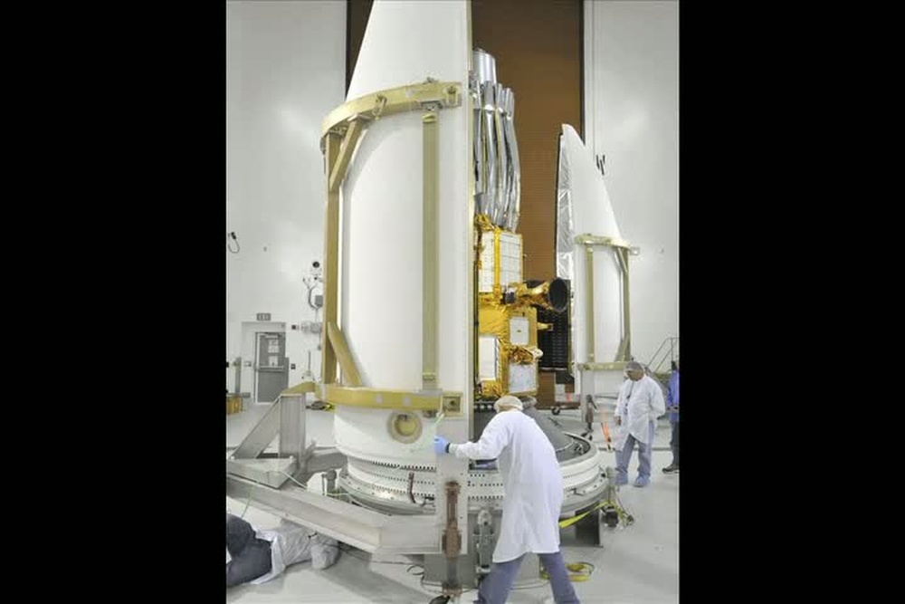 DVIDS - Video - TacSat-4 Encapsulation Time-Lapse Video