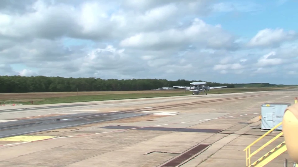 DVIDS - Video - First EMALS Launch: E-2D Advanced Hawkeye