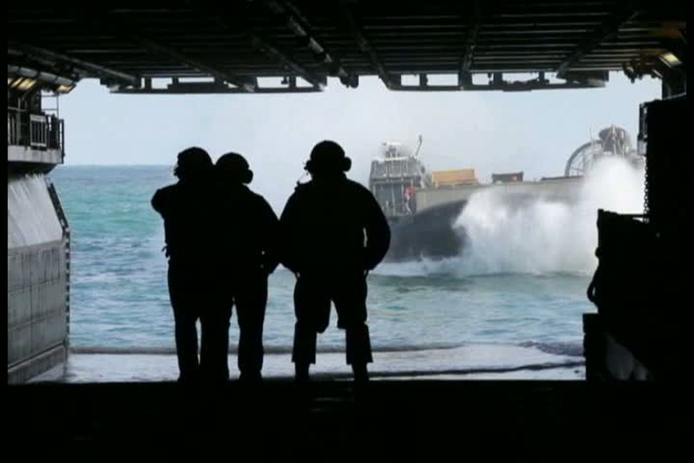 DVIDS - Video - LCAC Transports Marines and Tactical Vehicles