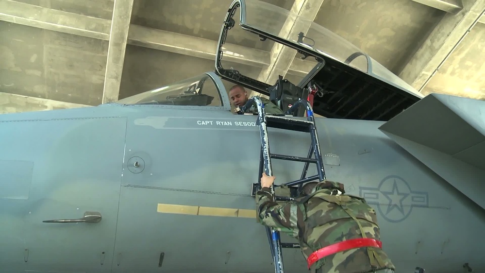 DVIDS - Video - 67th Fighter Squadron During Readiness Inspection