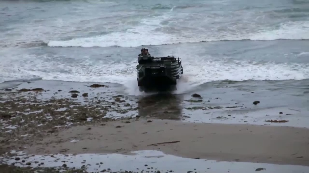 DVIDS - Video - Marines Conduct Amphibious Assault Drills