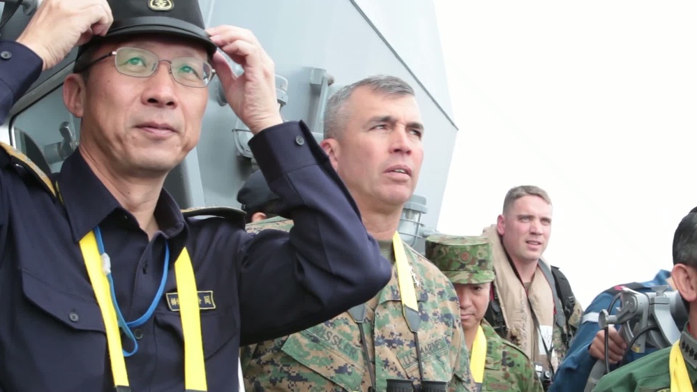 DVIDS - Video - MV-22B Osprey Lands On JMSDF Ship