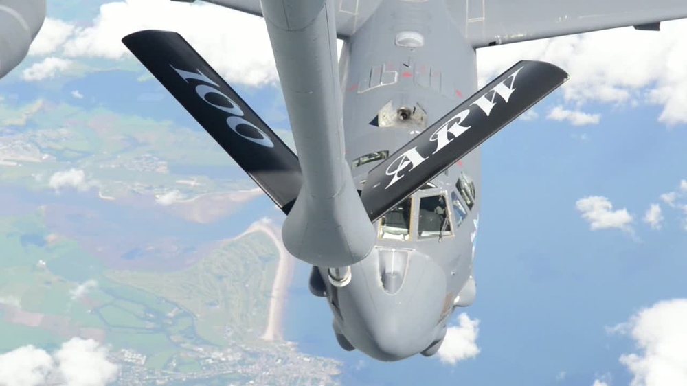DVIDS - Video - B-52 Aerial Refueling