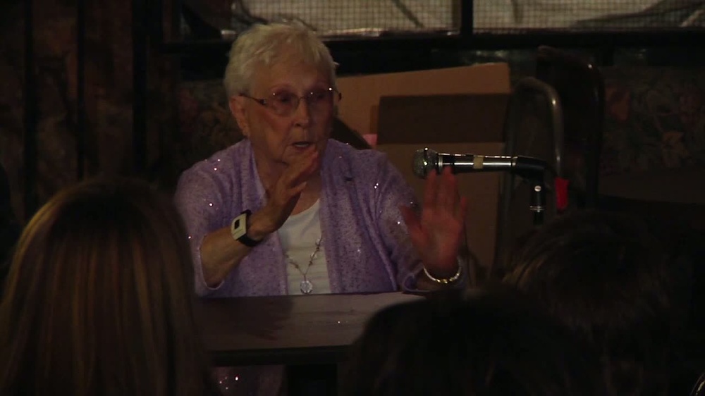 DVIDS - Video - WWII Veteran Receives Honors