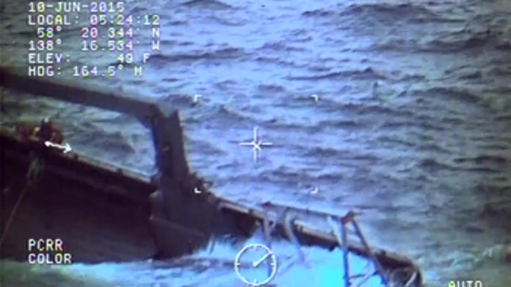 DVIDS - Video - Coast Guard Rescues 4 from Sinking Vessel DVIDS - Video - Coast Guard Rescues 4 from Sinking Vessel