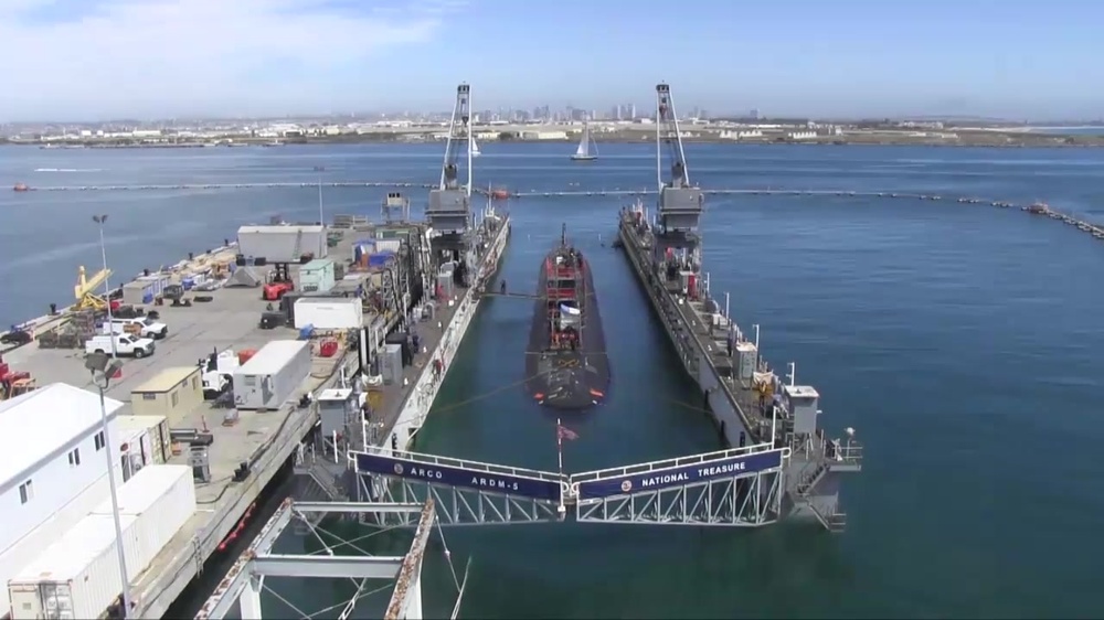 DVIDS - Video - USS Pasadena (SSN 752) Pulls into ARCO (ARDM 5)