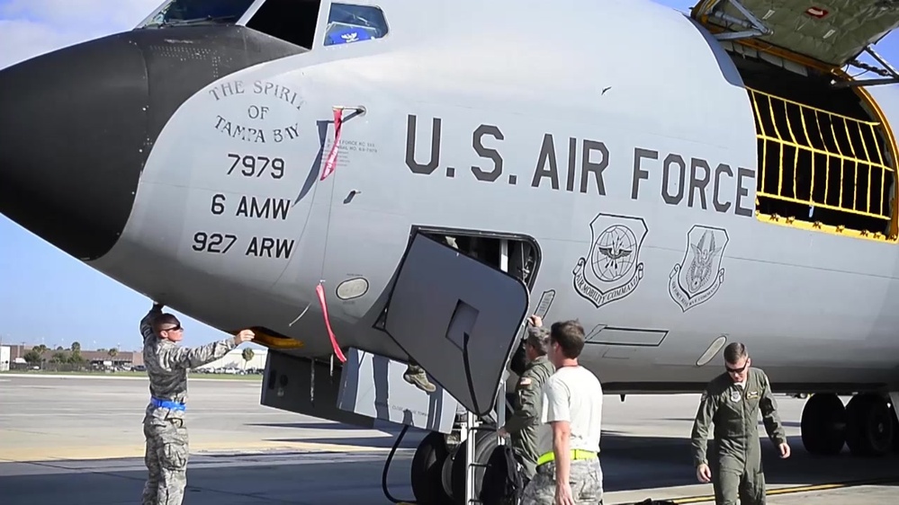 DVIDS - Video - F-22 Refueling