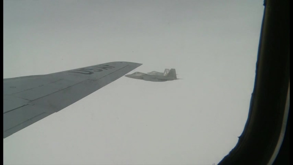 DVIDS - Video - F-22 Refueling