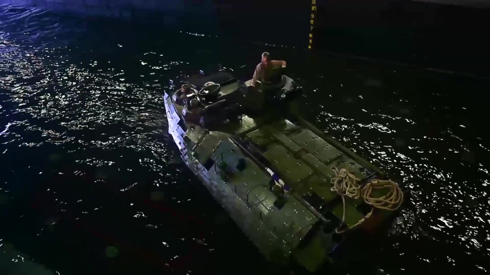 DVIDS - Video - AAV Splash and Recovery