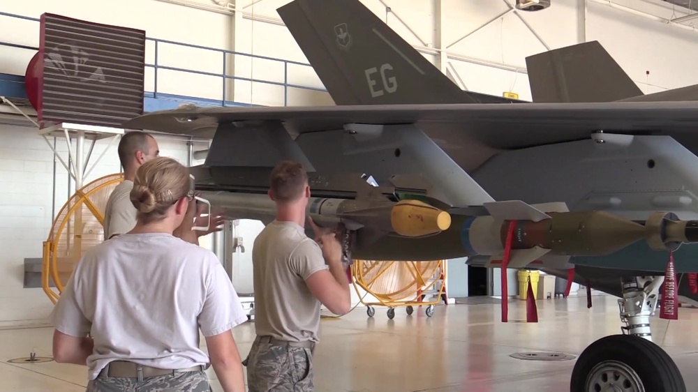 DVIDS - Video - Internal & External F-35 Weapons Load