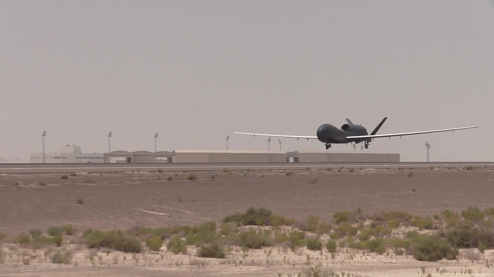 DVIDS - Video - RQ-4 Landing
