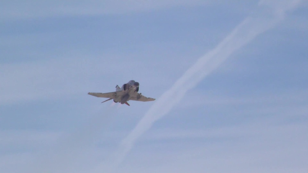 DVIDS - Video - Last F-4 Flight at Aviation Nation