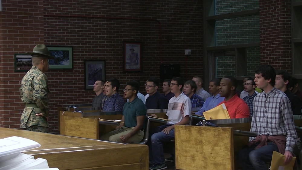 DVIDS - Video - Recruit Receiving and Uniform Issue