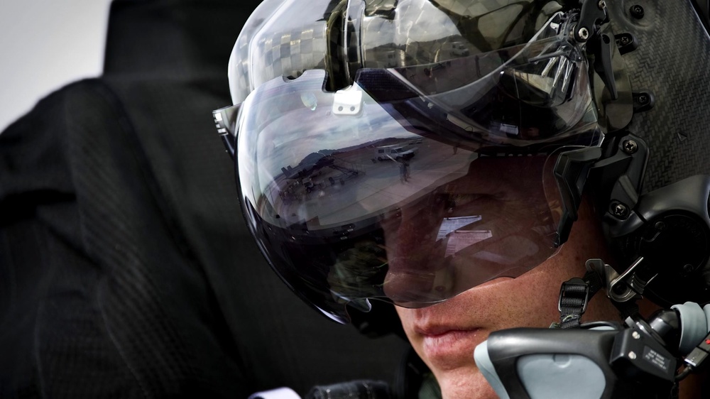 DVIDS - Video - Air Force Tech Report: F-35 Helmet