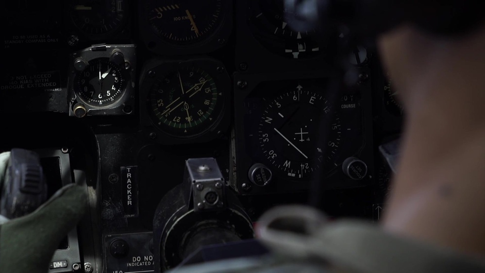 DVIDS - Video - 81st & 82nd ERQS Static Line Jump