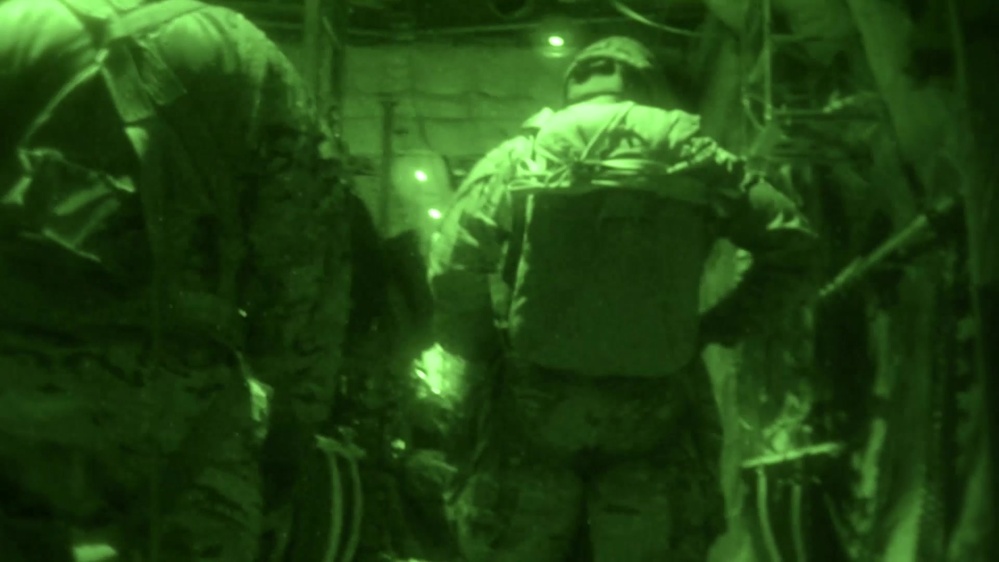 DVIDS - Video - Mobility Guardian 17 - 82nd Performs Mass Tactical Jump