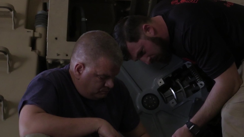 DVIDS - Video - C-RAM Gun Assembly and Attachment