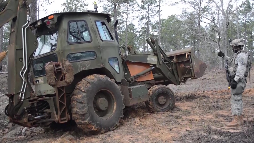DVIDS - Video - Engineers dig fighting positions at JRTC B-roll