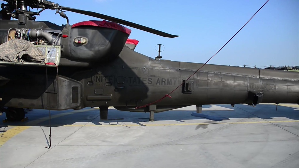 DVIDS - Video - A walk around view of a AH-64 Apache helicopter
