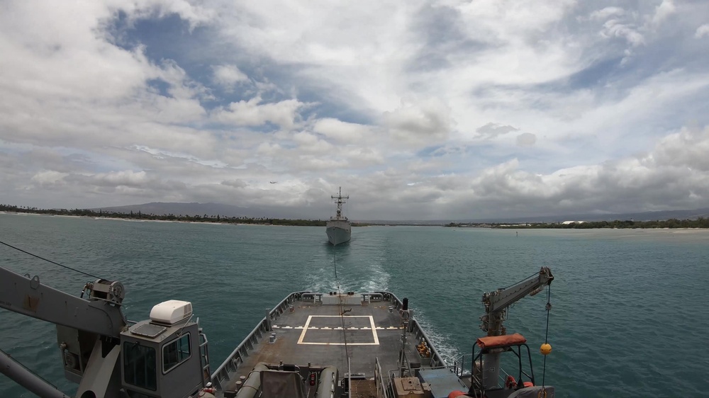 DVIDS - Video - USNS Sioux tows ex-McClusky Out to Sea