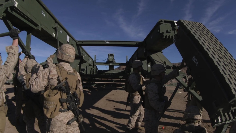 DVIDS - Video - 7th ESB Steel Knight MGB Build in 29 Palms B-Roll