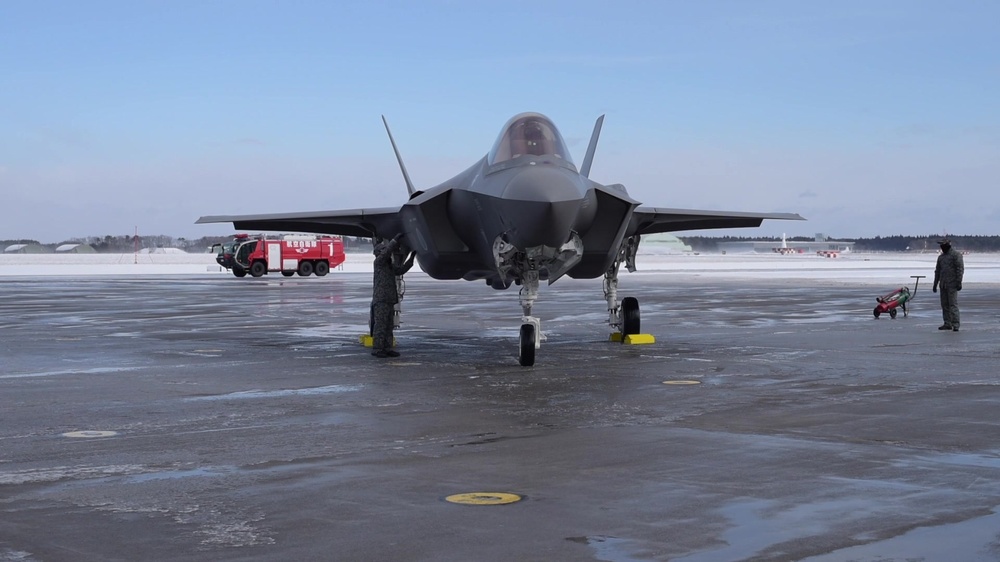 DVIDS - Video - JASDF First F-35A Arrival Prime Cuts