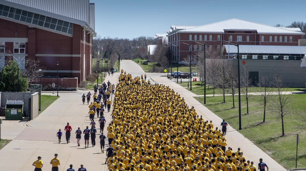 DVIDS - Video - Recruits and RTC Personnel Participate in First 1.5 ...