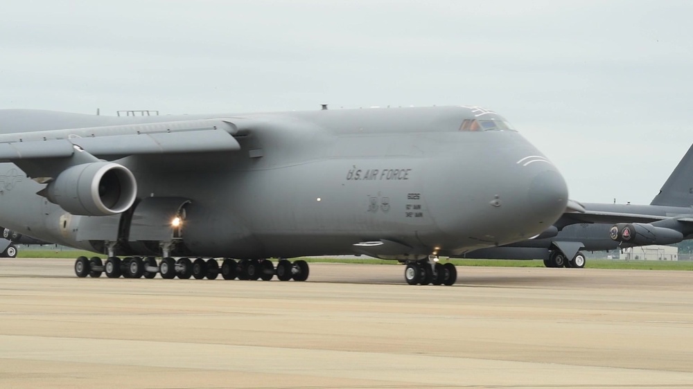 DVIDS - Video - C5 Landing, Taxing,and Re-Fueling