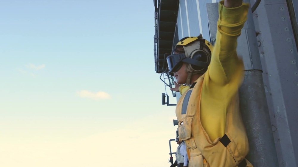 DVIDS - Video - BM2 Jessica Zayas serves as Landing Signalman Enlisted ...