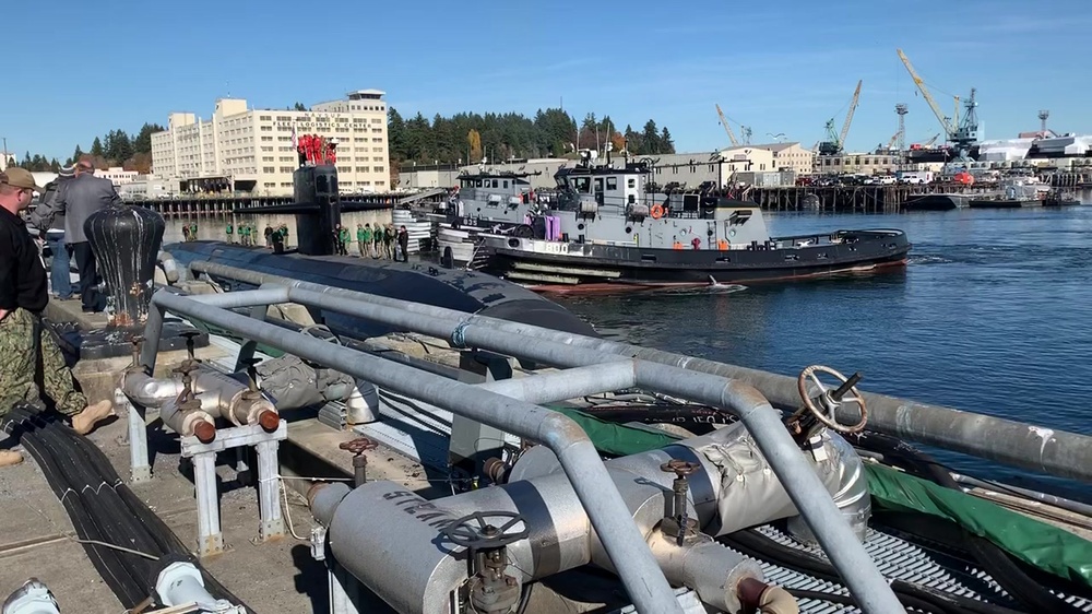 DVIDS - Video - The Los Angeles-class fast-attack submarine USS Olympia ...