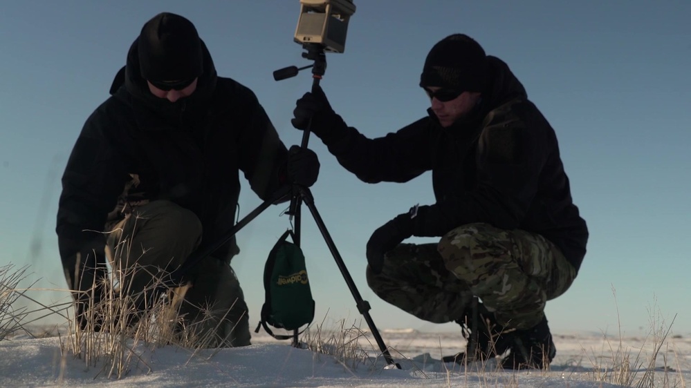 DVIDS - Video - AFSOC Airmen deploy weather sensor in arctic environment