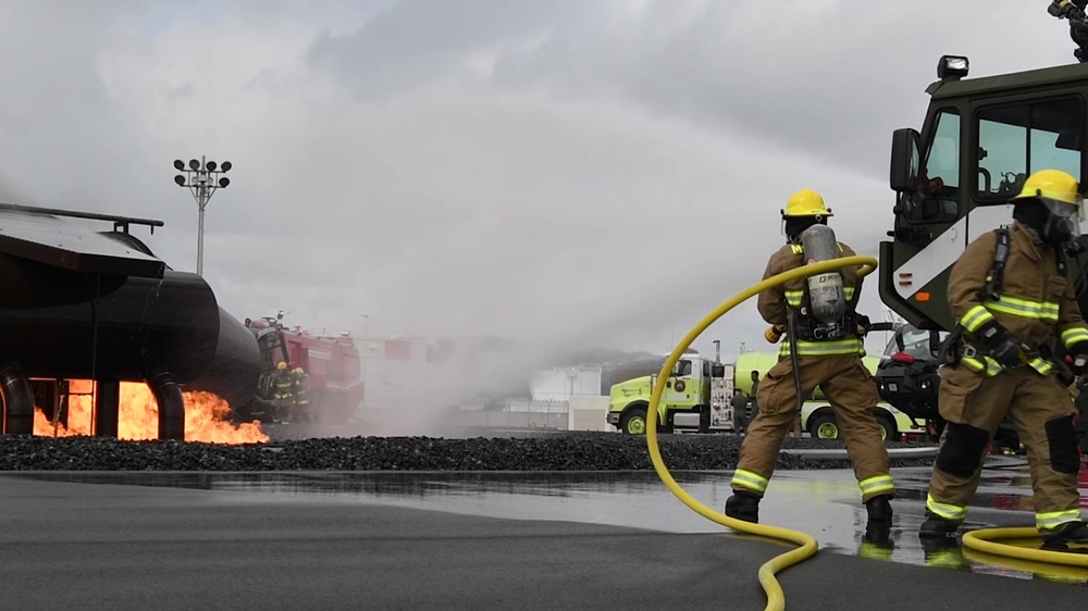 DVIDS - Video - MCAS Iwakuni ARFF, conduct emergency response ...