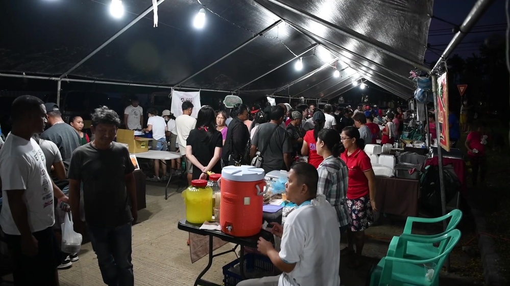 DVIDS - Video - Air Force Band of the Pacific Night Market Performance