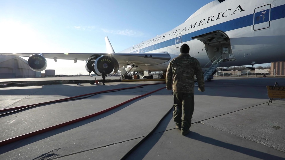 DVIDS - Video - 1st ACCS and 595th AMXS E-4B b-roll