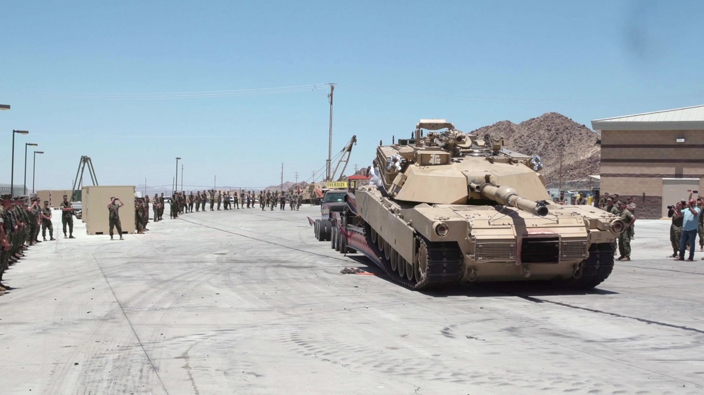 DVIDS - Video - Final Tanks depart from 1st Tank Bn, 1st Marine Division