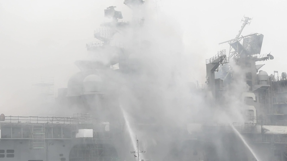 DVIDS - Video - USS Bonhomme Richard (LHD 6) Fire