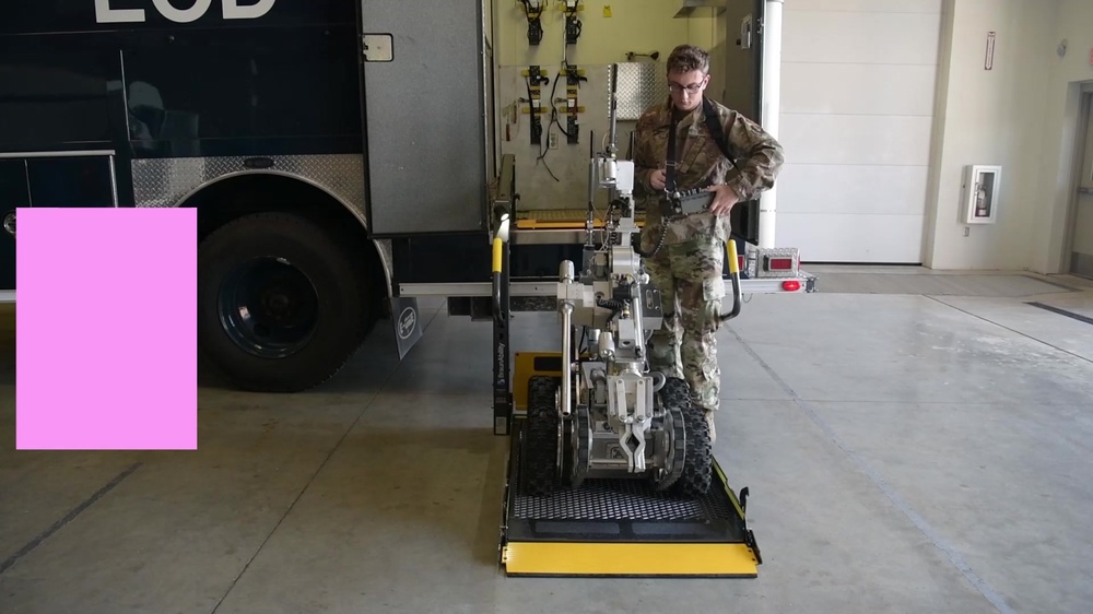 DVIDS - Video - EOD rapid robot deployment