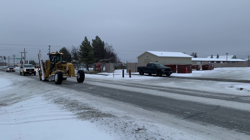 DVIDS - Video - Seasonal snow clearing is underway on Fort Wainwright