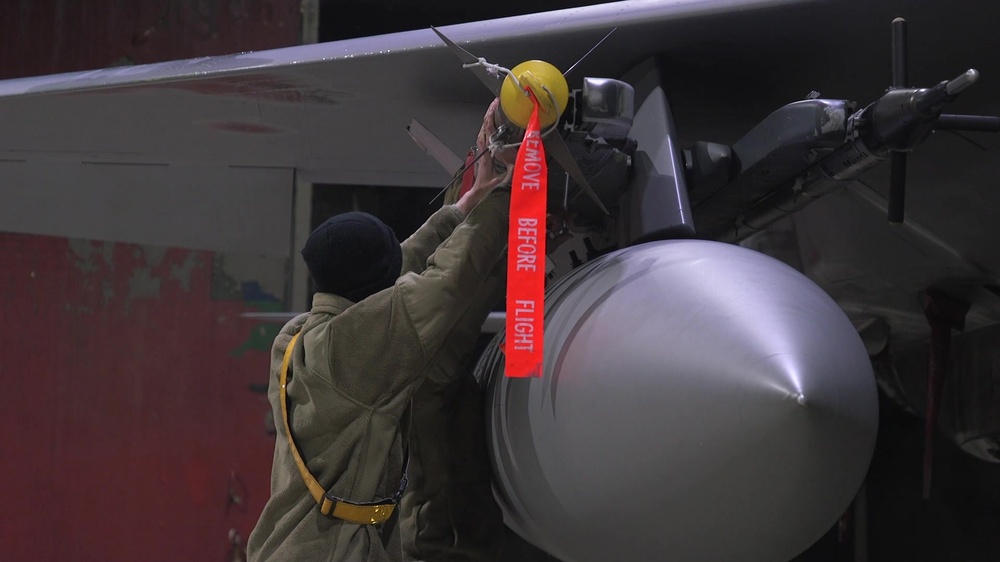 DVIDS - Video - B-Roll_Weapons Load for Live Fire Missile Exercise DVIDS - Video - B-Roll_Weapons Load for Live Fire Missile Exercise