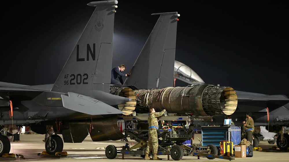 DVIDS - Video - Night Operations at RAF Lakenheath: AMXS and Aircraft ...