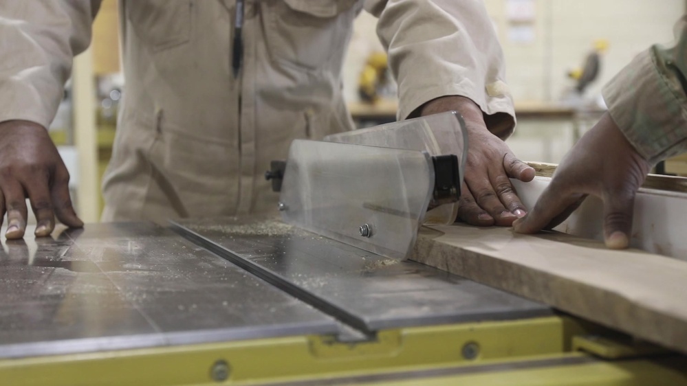 DVIDS - Video - Soldier stays resilient through carpentry