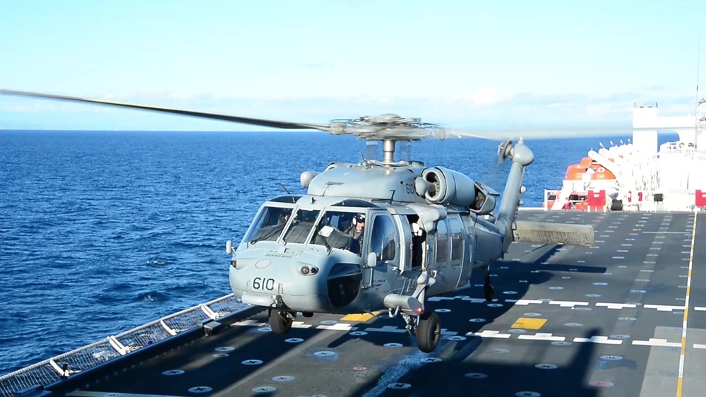 DVIDS - Video - MH-60S Seahawk Flight Operations Aboard USNS Mercy