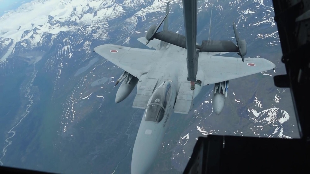 DVIDS - Video - 9th ARS aerial refuel for RED FLAG-Alaska 21-2
