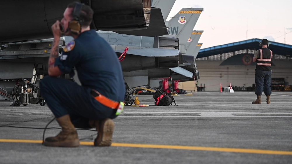 DVIDS - Video - F-16 Night Ops at Relampago VI